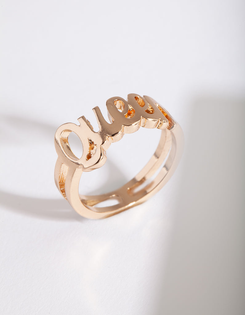 Gold "Queen" Script Ring - Lovisa